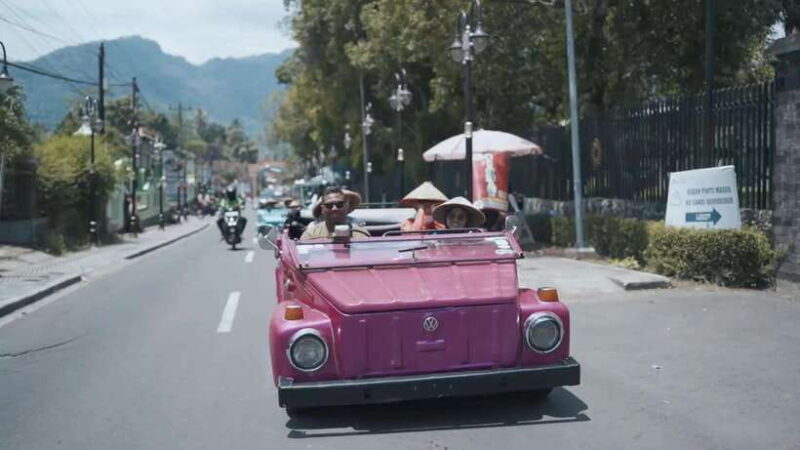 Yogyakarta : VW Borobudur English Guide Tour Day Trip - What You Can Expect at Each Stop