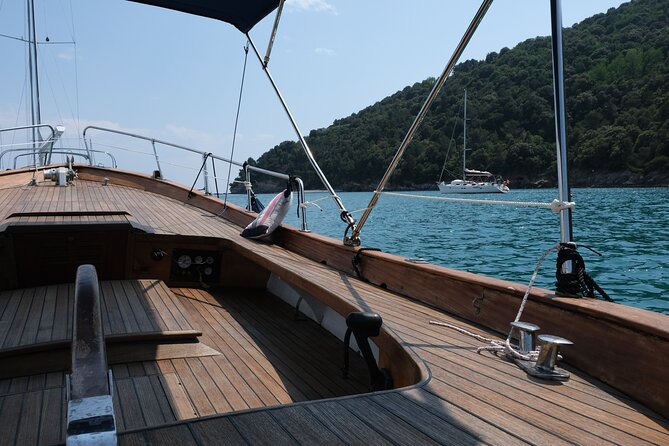 3 Hours Sunset Boat Tour to Golfo dei Poeti Shared - FAQ