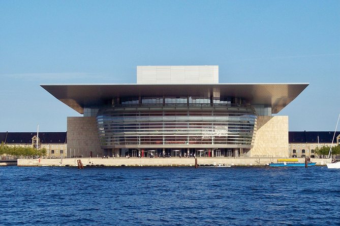 3h walking tour, small group max 10 people Copenhagen - The Sum Up