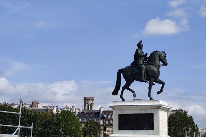 4 hours Paris Private Tour with hotel pickup & drop - Frequently Asked Questions