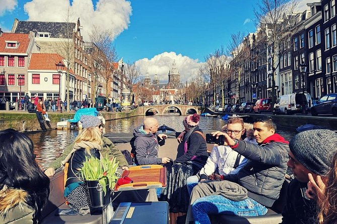 Amsterdam Canal Cruise on a small open boat (max 12 guests) - FAQ