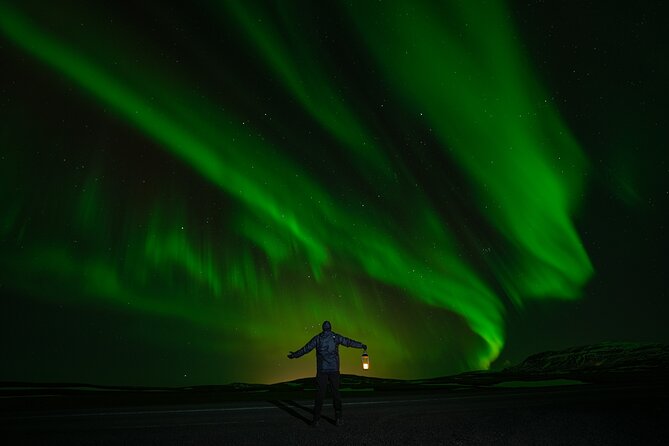 Award Winning Northern Lights Small Group Tour with Photos - Logistics and Practical Tips