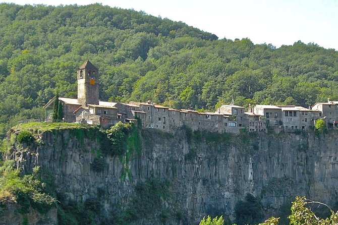 Besalu & 3 Medieval Towns Small Group Tour with Hotel Pick-Up - FAQs