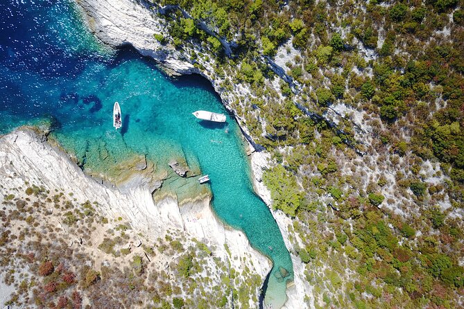 Blue Cave & Vis Island speedboat tour from Hvar - FAQs
