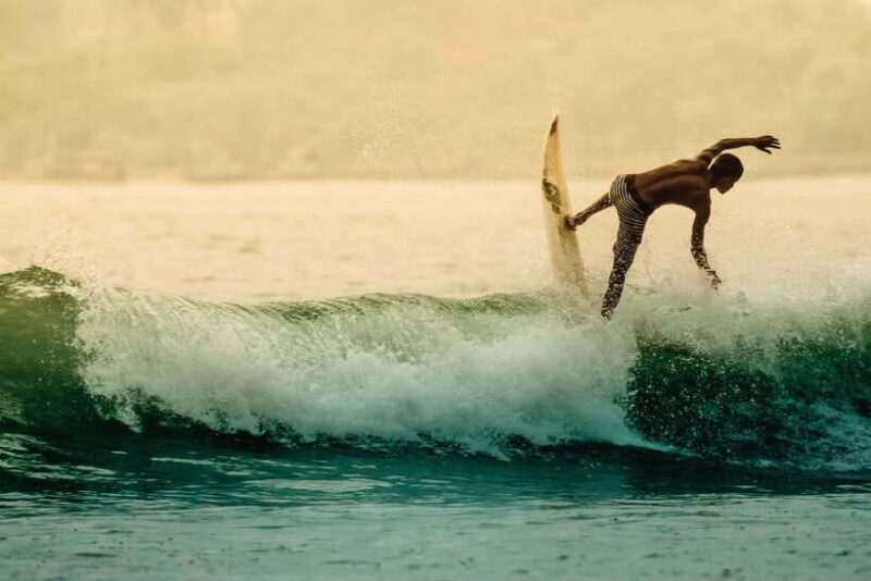Capturing the Thrill of the Waves - Who Should Consider This Tour?