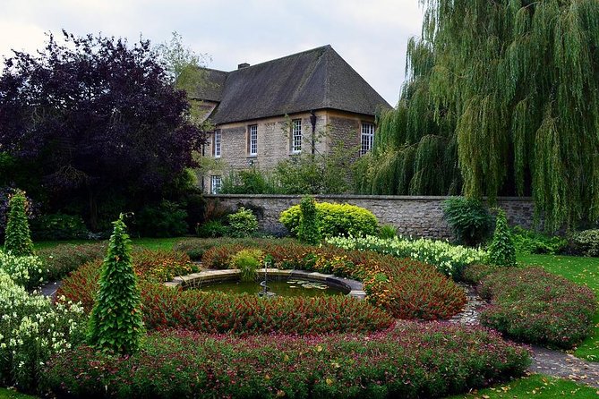 Cotswolds Villages and Oxford Full Day Tour from London - FAQ