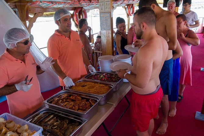 Dolphin Islands Boat Trip Lunch and Soft Drink Included From Side - In Closing