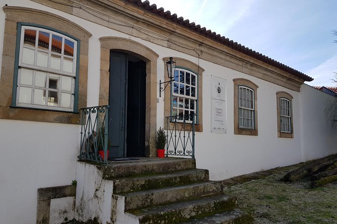 Douro Valley Wine Tour: 3 Vineyard Visits, Wine Tastings, Lunch - The Second Vineyard: Folgosa