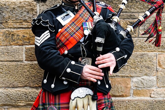 Edinburgh: Stirling Castle & Loch Lomond Private Luxury Day Tour - Who Should Consider This Tour?
