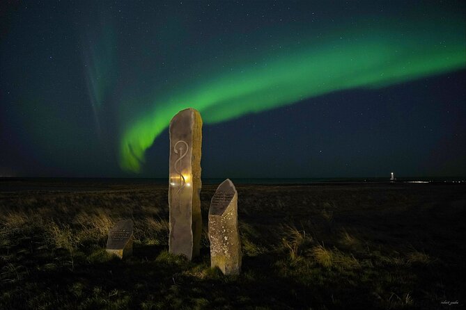 Enchanted Northern Lights: Hot chocolate & Photos - Small Group! - Who Should Consider This Tour?