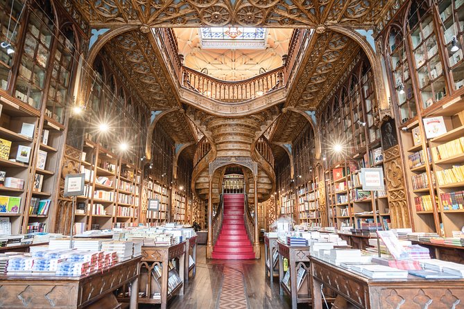 Explore the Instaworthy Spots of Porto with a Local - FAQ