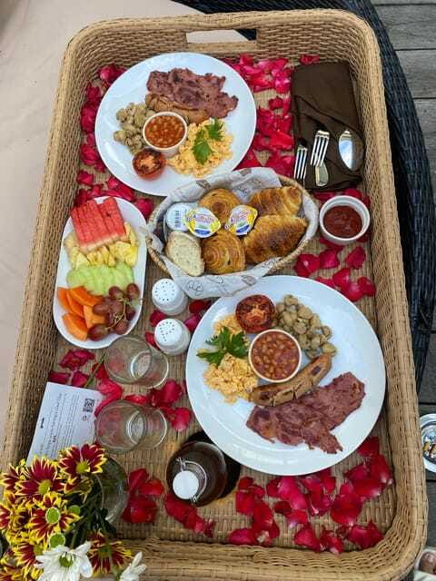 Floating Breakfast Delivery in Bali: International Breakfast - Who Will Love This Experience?