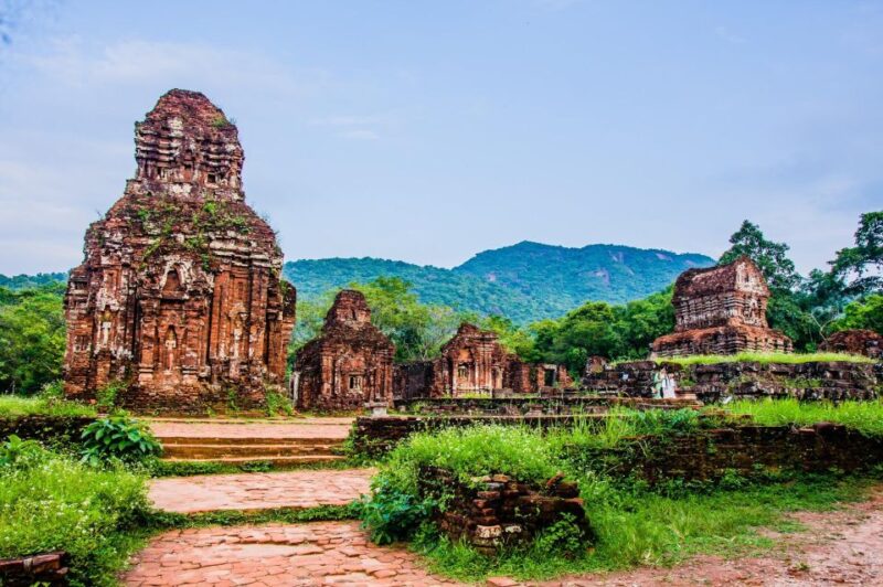 From Hoi An : Marble Mountains, Am Phu Cave and Lady Buddha - FAQ