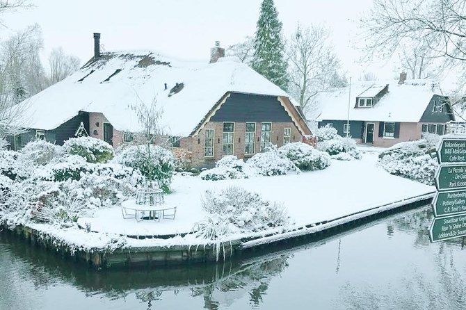 Giethoorn and Zaanse Schans Day Tour with Small Boat Ride - The Sum Up