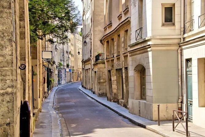 Le Grand Tour Half Day Private Walking Tour All the Main Sites - Who Will Love This Tour?
