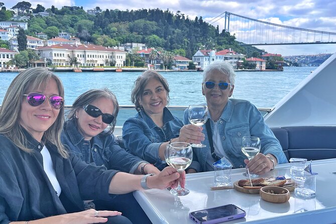 Luxury Bosphorus Yacht Tour  Asian Side Stop & Exploration - Who Should Consider This Tour?
