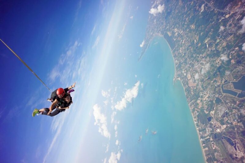 Pattaya: Dropzone Tandem Skydive Experience with Ocean Views - Who Will Enjoy This?