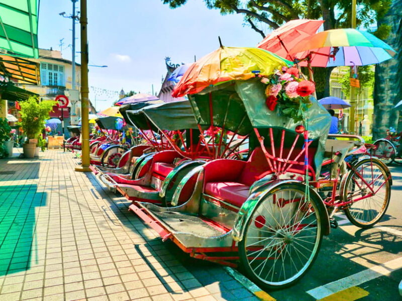 Penang: Kek Lok Si Temple and Penang Hill Guided Tour - Who Is This Tour Best For?