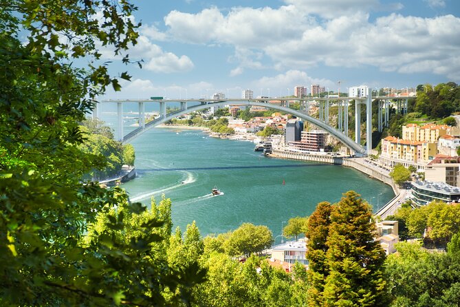 Porto and Gaia: Walking Tour of Douro's Two Riversides - FAQ