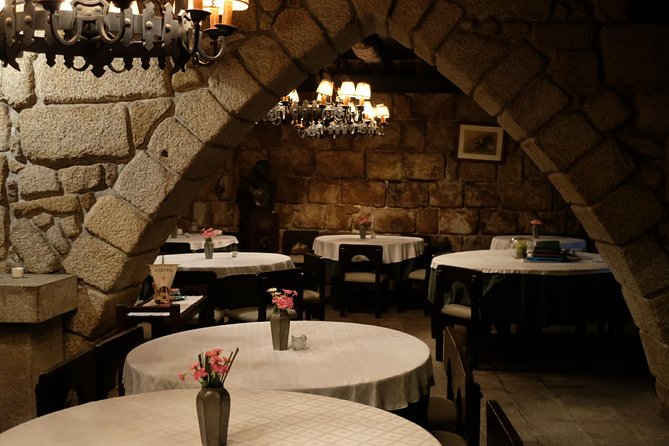 Porto Moonlight Walk & Fado Dinner - Practicalities and Group Size