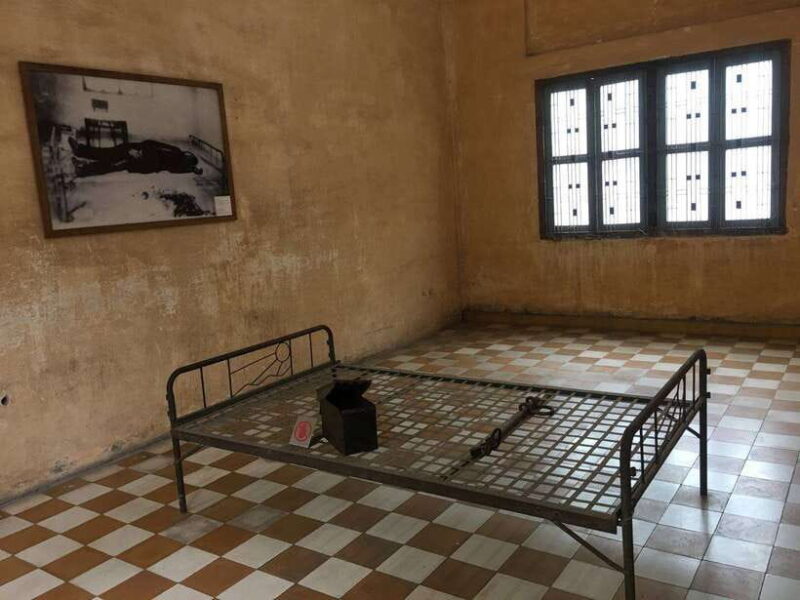 Private Half Day Trip to Genocidal Museum & Killing Field - The Sum Up