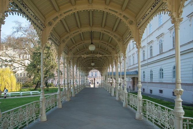 Private Karlovy Vary trip from Prague with glassworks All-Incl. - The Sum Up