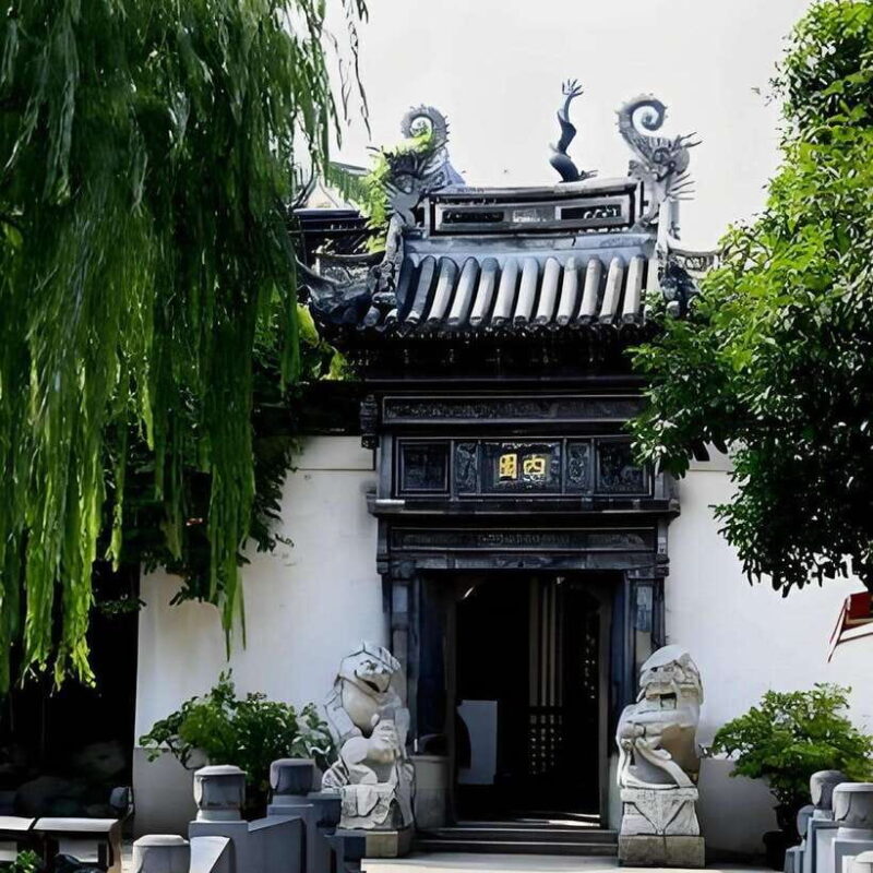 Shanghai Urban Sightseeing & Zhujiajiao Water Town Bus Tour - FAQs