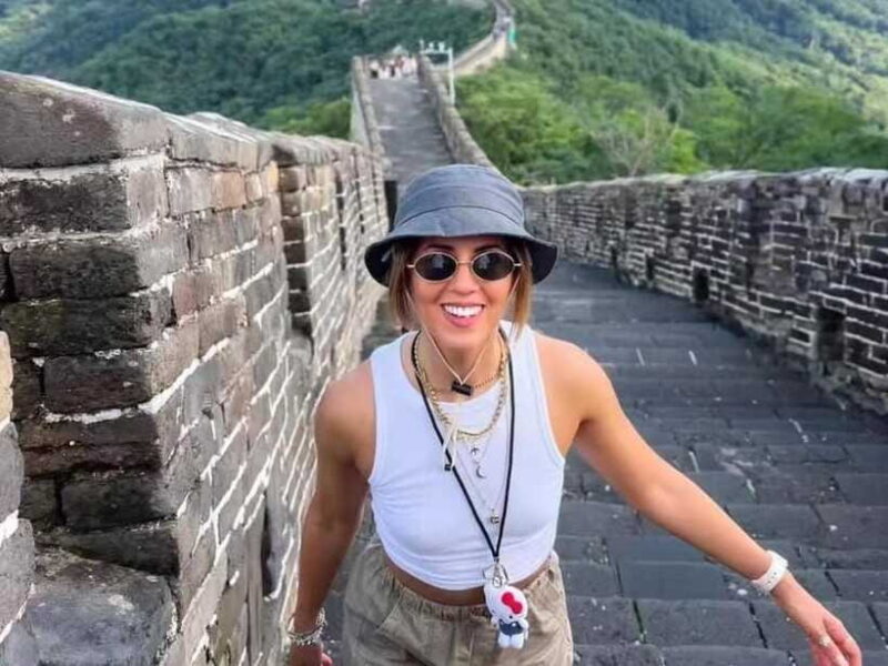 Small Group Mutianyu Great Wall Day Trip with Hotel Pickup - The Experience on the Ground