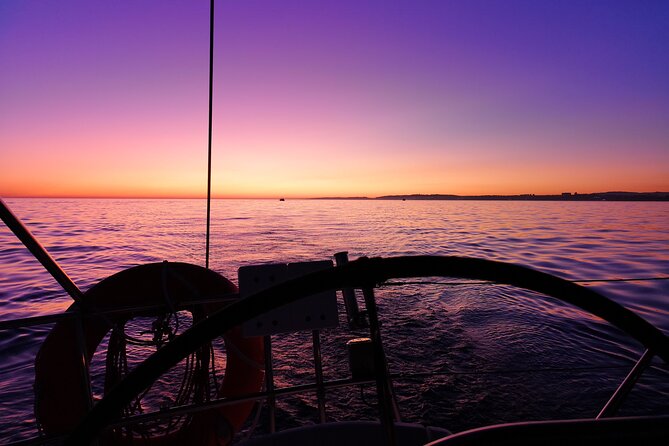 Sunset Tour on a Luxury Sailing Yacht from Vilamoura - FAQ