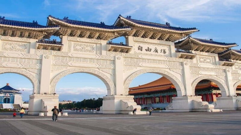 Taipei: Highlight Attractions Walking Tour - What You Can Expect on the Day