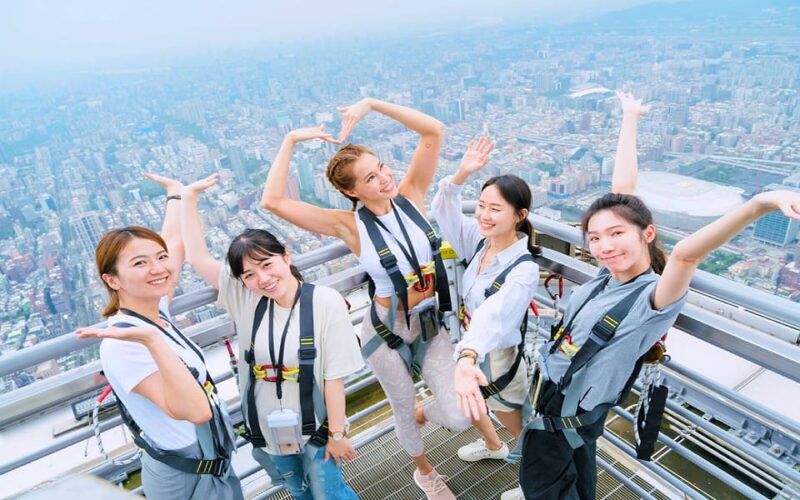 Taipei: Taipei 101 Skyline 460 Cloud Walk - Who Will Love This Tour?