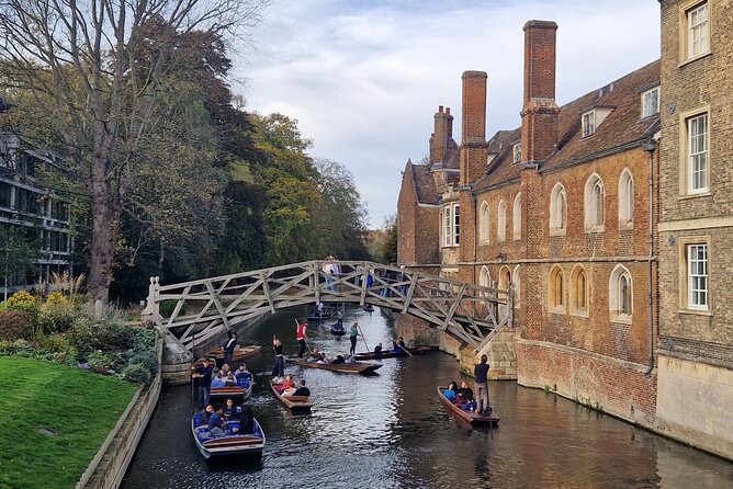 Tangential Cambridge: Private Walking Tour of Cambridge - Trinity Street and St. John’s Gate
