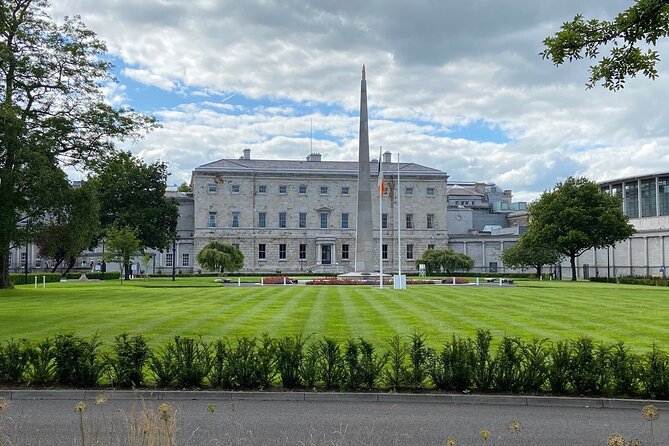 Turtle Bunbury's Dublin: A Self-Guided Audio Tour from a Celebrated Author - The Sum Up