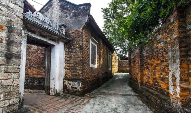 Visit Duong Lam Village & Admire The Countryside in Vietnam - What Reviews Say
