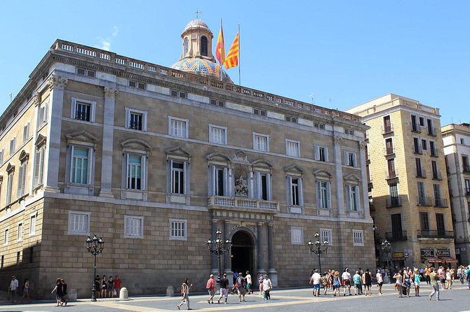 Walking tour of the Gothic Quarter of Barcelona + Cathedral - FAQ