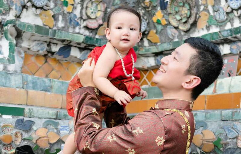 Wat Arun Photoshoot in Thai Costume: Bangkok, Thailand - Who Will Love This Experience?
