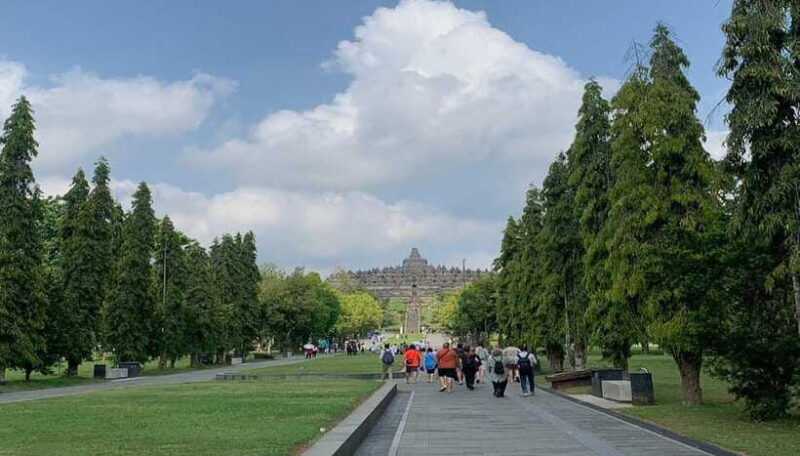 Yogyakarta: Borobudur Temple Tour with Hotel Pickup - Frequently Asked Questions