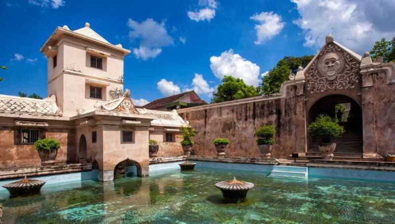 YOGYAKARTA CITY TOUR,SULTAN PALACE,WATER CASTLE AND CRAFTS. - Crafting Traditions: Batik and Wayang
