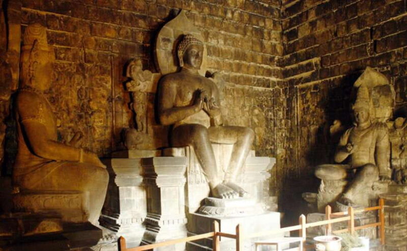 YOGYAKARTA; EXPLORE SELOGRIYO RICE FIELDS & MENDUT TEMPLE. - The Sum Up