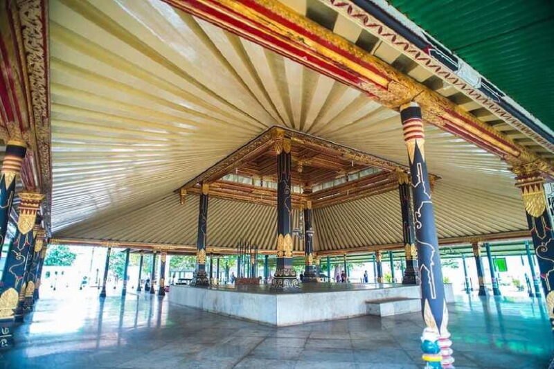 Yogyakarta: Palace, Water Castle, and Prambanan Temple Tour - FAQ
