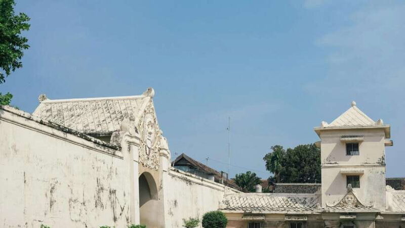 Yogyakarta : Sultan Palace WaterCastle and Prambanan Guided - Accessibility and Practical Tips