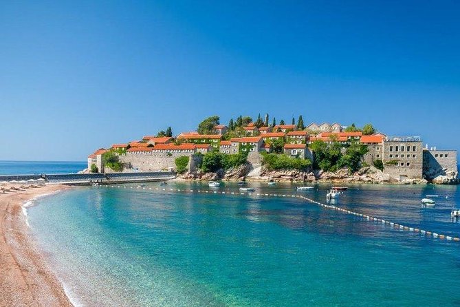 9 days Balkans Tour from Bucharest to Sofia and Budapest - Starting in Bucharest and the Journey Begins