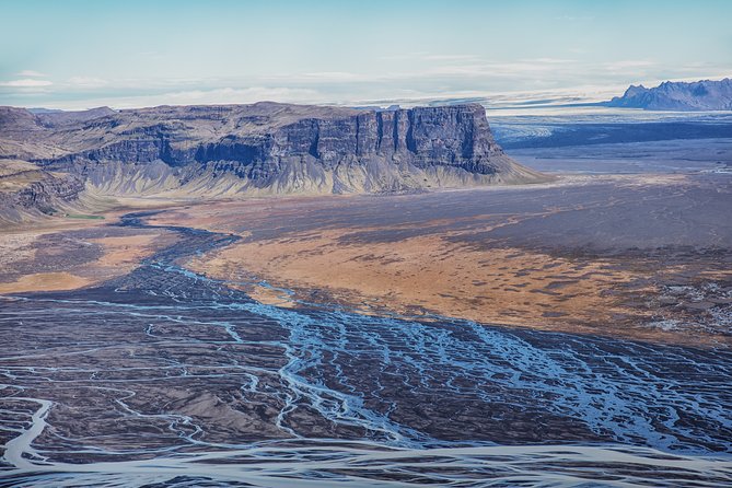 Airplane tour over black sands and riverbeds from Skaftafell - FAQs