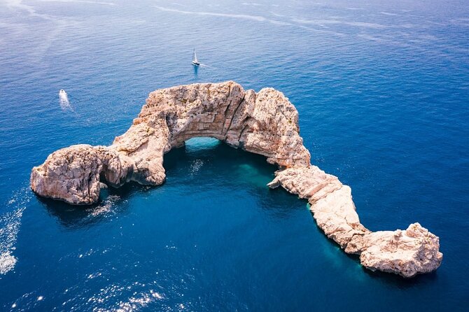 Cala Salada and Unspoiled North Beach Tour. Snorkelling and Aquarium - FAQs