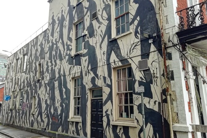 Cardiff Private Dark History Tour - FAQ