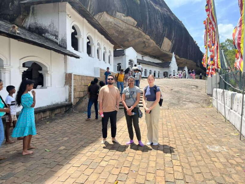 Colombo/Negombo: Sigiriya, Dambulla, and Minneriya Safari - FAQ