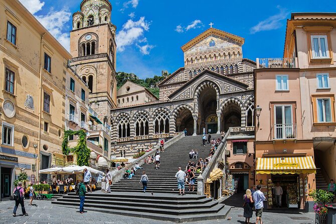 Discover the Amalfi coast between traditions, flavors and colors with a private tour - FAQ