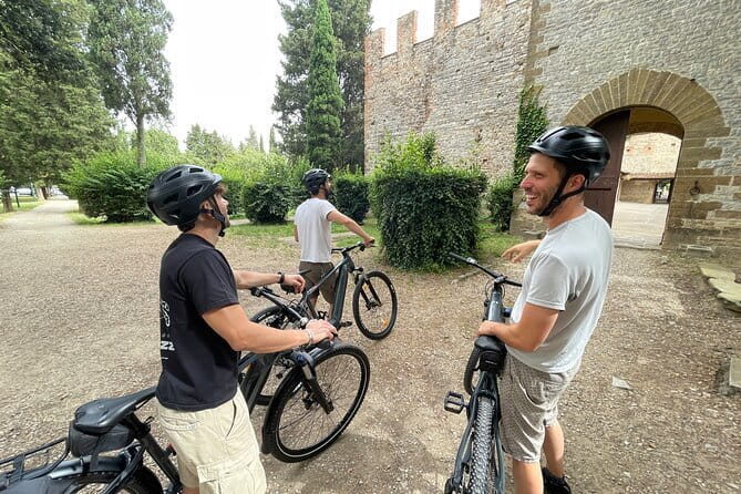 From Florence PRIVATE:Bolgheri Wine Tour,tasting among the Tuscany coastal hills - The Sum Up