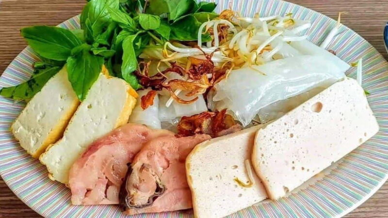 From Hanoi:Train Street,Old Quarter Street-Food Walking Tour - Who Should Consider This Tour?