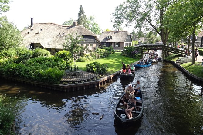 Giethoorn Day Tour from Amsterdam with Small Boat Ride - FAQs